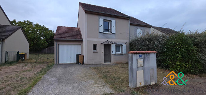 Maison 4 pièces à louer à Amilly