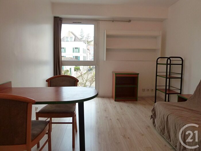 Appartement à louer - Gif-sur-Yvette, Centre-ville, Mérantaise - 1 pièce