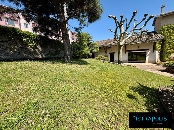 Maison à vendre - Villefranche-sur-Saône, Nord Est - 4 pièces - 3 chambres