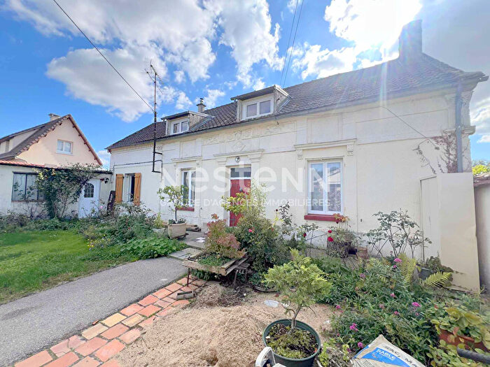 Maison à vendre - Chaumont-en-Vexin - 5 pièces - 4 chambres