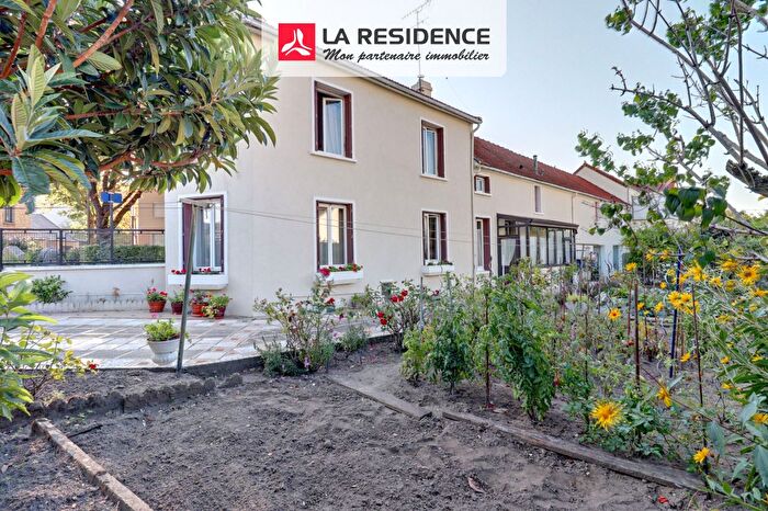 Maison à vendre - Achères, Centre-ville, Cité de la Barricade - 5 pièces - 3 chambres