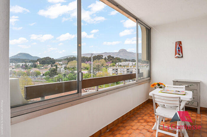 Appartement à vendre - Aubagne, Centre-ville, Beaumond - 4 pièces - 2 chambres