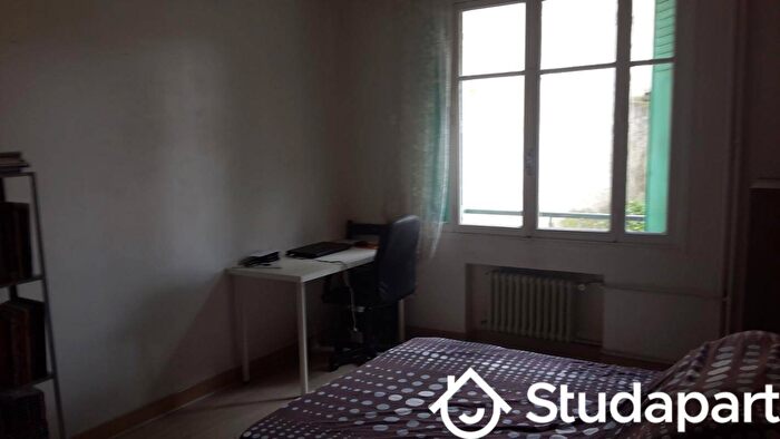 Appartement à louer - Saint Lazare, Marseille ème arrondissement - 3 pièces - 2 chambres