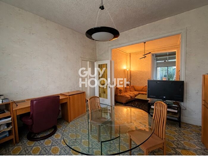 Maison à vendre - Amiens, Saint-Acheul - 6 pièces - 4 chambres