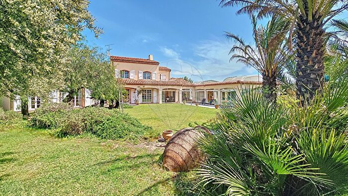 Saint-Féliu-d'Avall - Maison 8 pièces à vendre