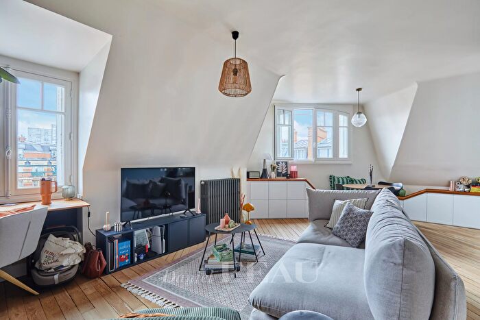 Appartement à vendre - Paris e , Violet, Commerce - 2 pièces - 1 chambre