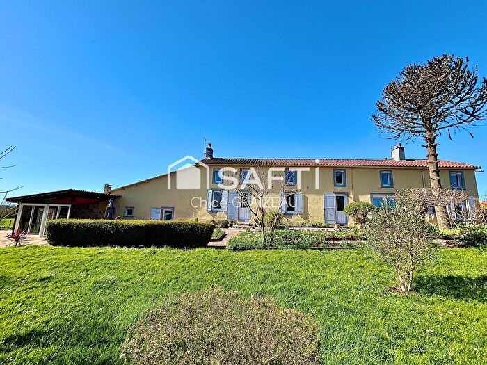 Maison à vendre - La Chapelle-Saint-Laurent - 7 pièces - 5 chambres