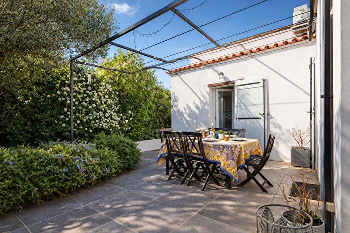 Maison 5 pièces à vendre à Bouc-Bel-Air, La Mounine, Le Serre, Valcros