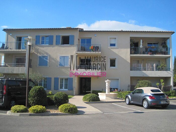 Appartement 1 pièce à Saint Antoine, LIsle-sur-la-Sorgue, à louer