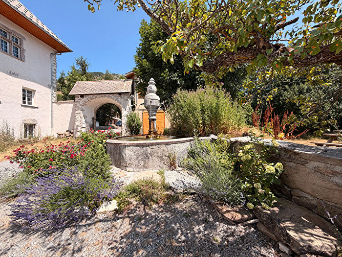 Ancelle : Maison 7 pièces à louer