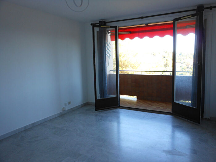 Grasse, Saint-Jacques : Appartement 2 pièces à vendre
