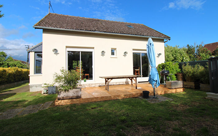 Maison 5 pièces à Broué, à vendre