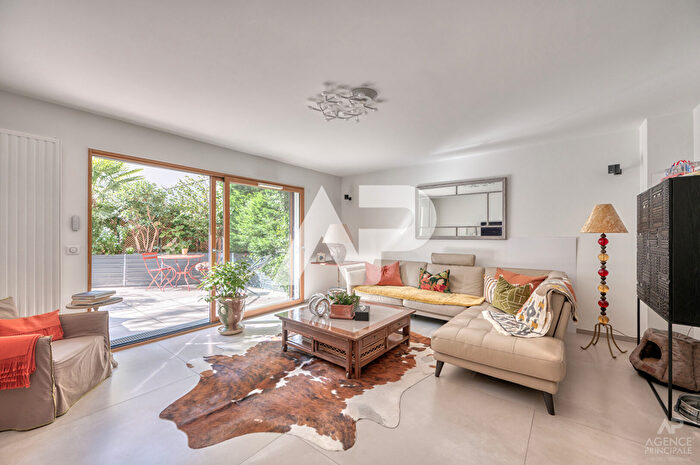 Appartement à vendre - Rueil-Malmaison, Coeur de Ville - 5 pièces - 3 chambres