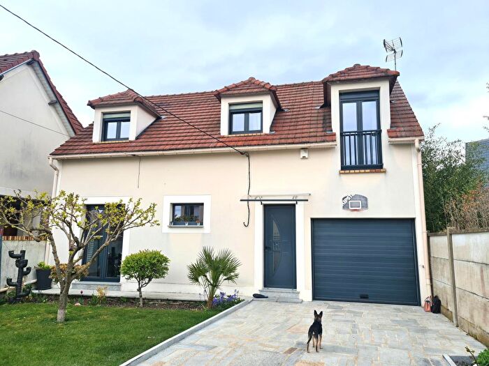 Maison 4 pièces à Ozoir-la-Ferrière, Archevêché, à vendre