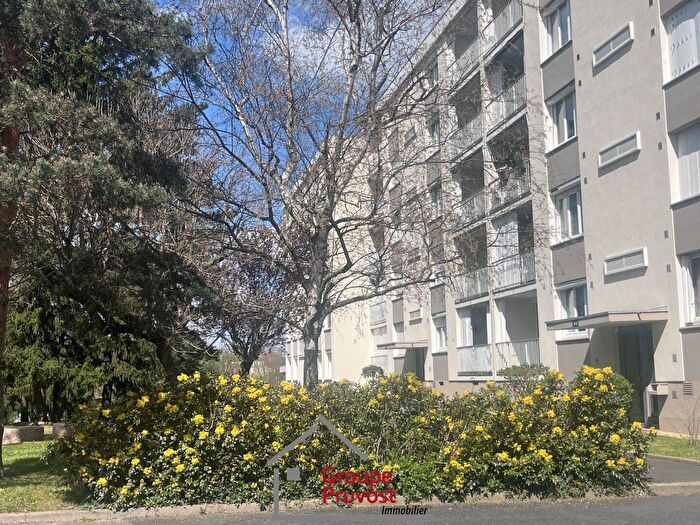 Appartement à louer - Villefranche-sur-Saône - 4 pièces - 3 chambres