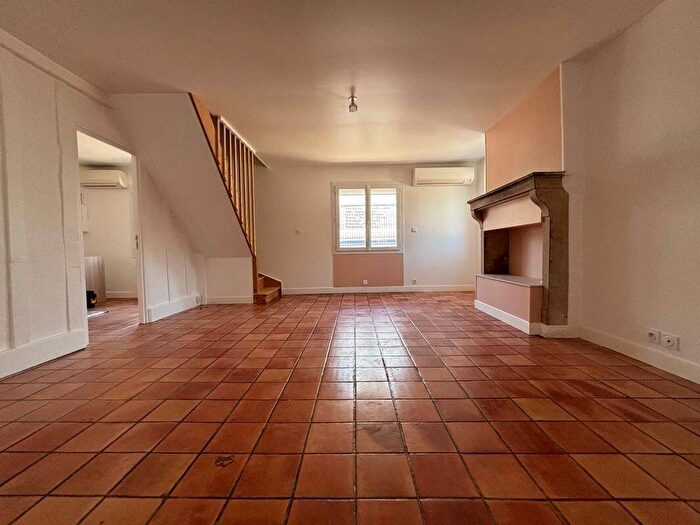 Maison 5 pièces à louer - Sud, Genlis