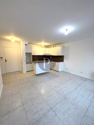 Appartement à louer - Parc de la Cloche, Orly - 3 pièces - 2 chambres