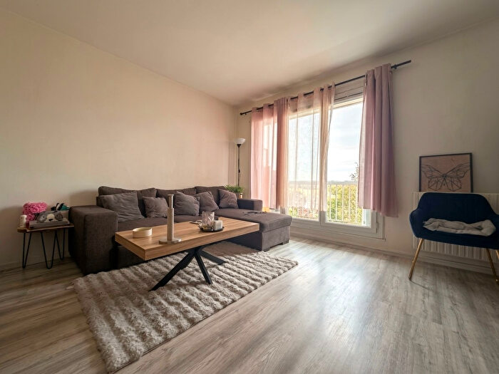 Magny-les-Hameaux - Appartement 2 pièces à vendre