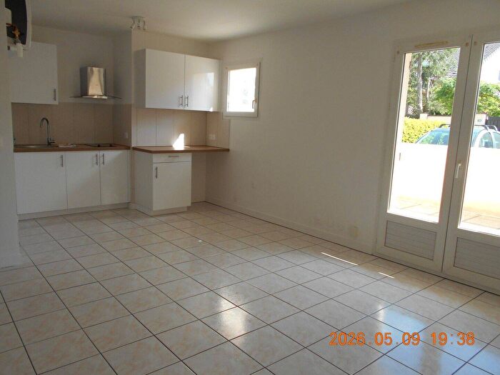 Gambetta-Brossolette-Gare, Yerres : Appartement 1 pièce à louer