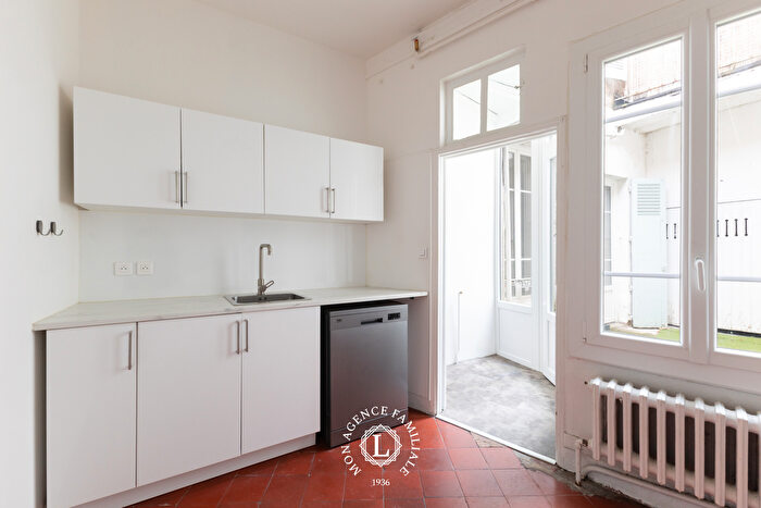 Appartement à louer - Clermont-Ferrand, Jaude, Fontgiève Saint-Alyre - 4 pièces - 3 chambres