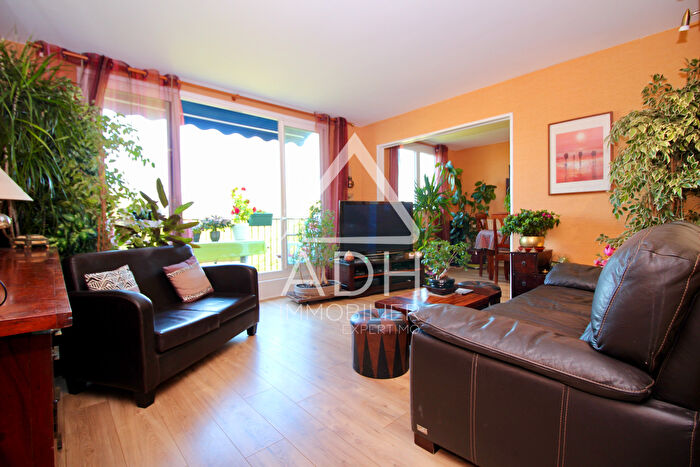 Appartement 6 pièces à vendre - Neauphle-le-Château