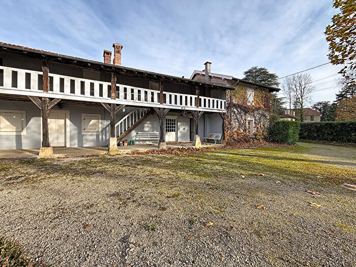 Maison à vendre - Meximieux - 9 pièces - 8 chambres