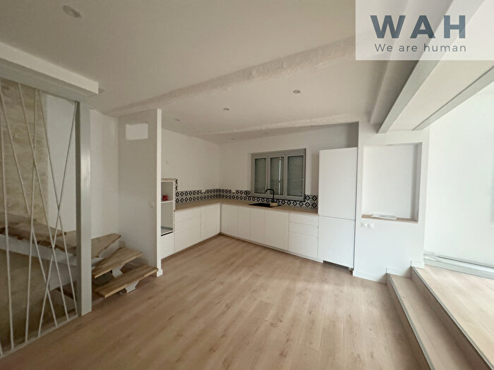 Maison à vendre - Saint-Geniès-des-Mourgues - 4 pièces - 3 chambres