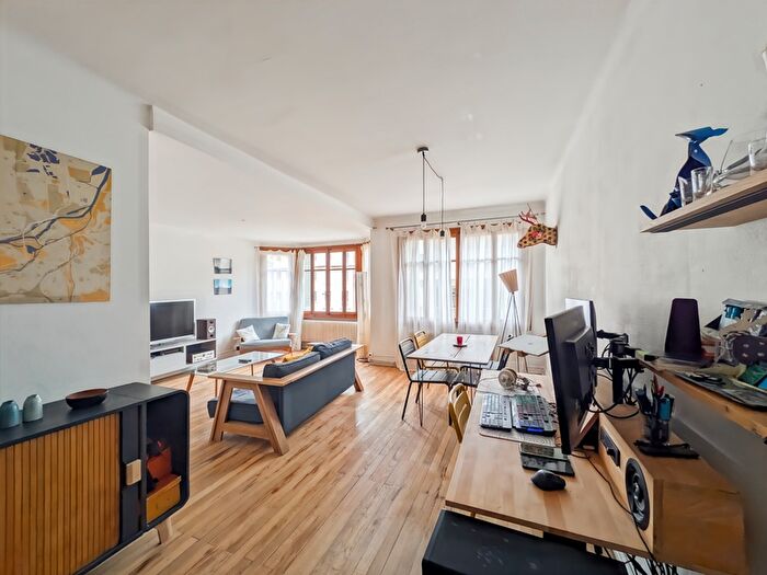 Appartement à vendre - Évian-les-Bains - 3 pièces - 2 chambres