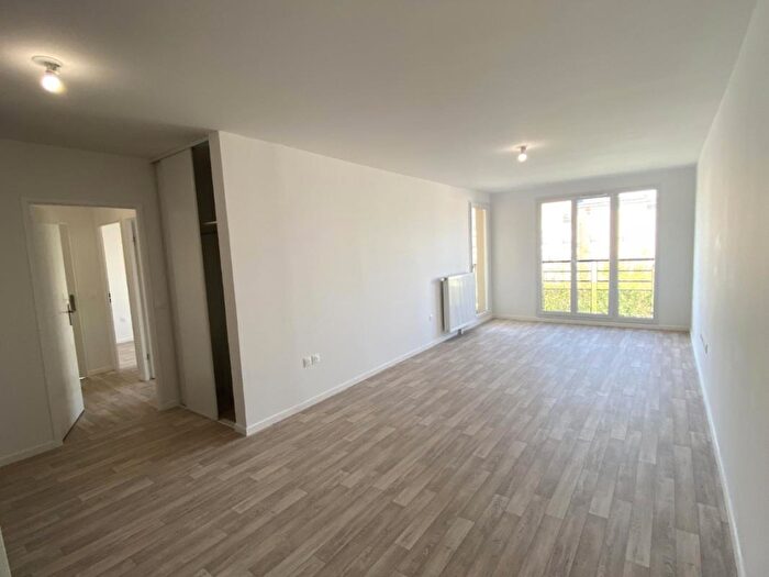 Appartement à louer - Corbeil-Essonnes, Montconseil - 3 pièces - 2 chambres