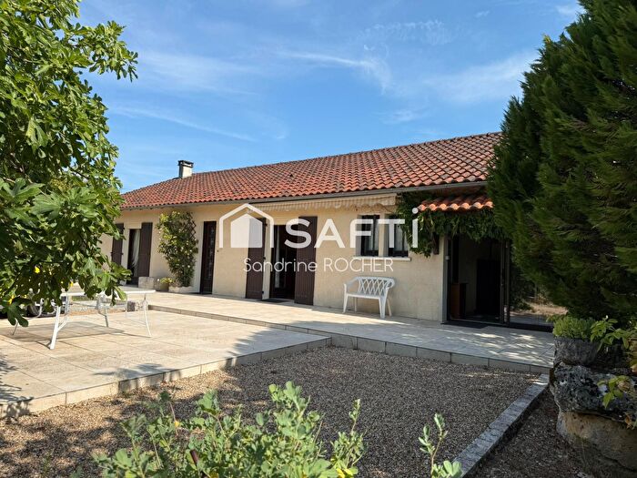 Maison 4 pièces à La Tour-Blanche, à vendre