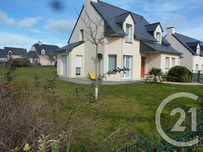 Maison à louer - Saint-Coulomb - 6 pièces - 5 chambres