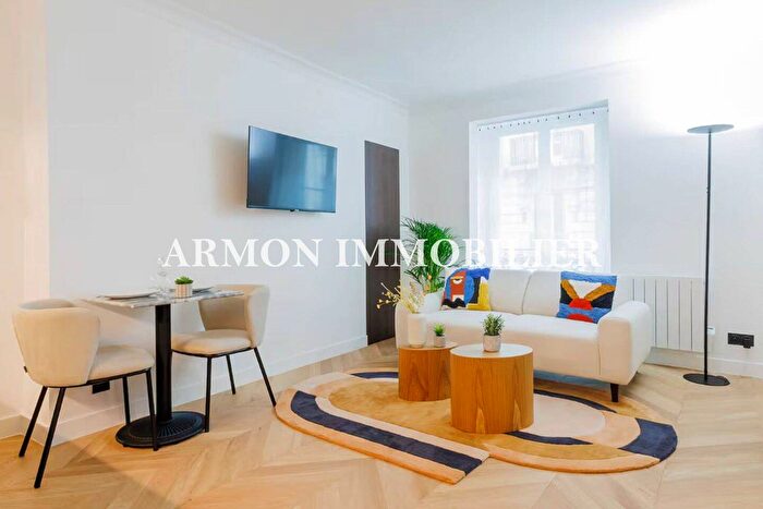 Appartement à louer - Europe, Paris ème arrondissement - 2 pièces - 1 chambre