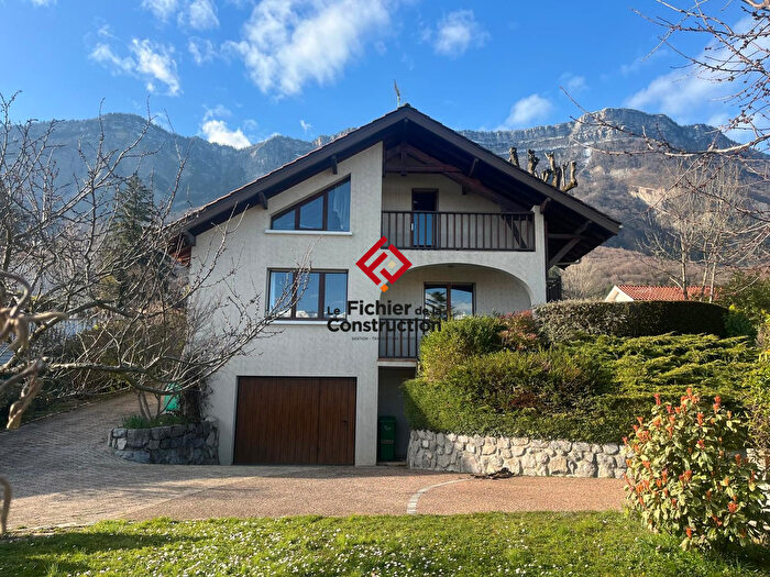 Maison à vendre - Saint-Ismier - 5 pièces - 4 chambres