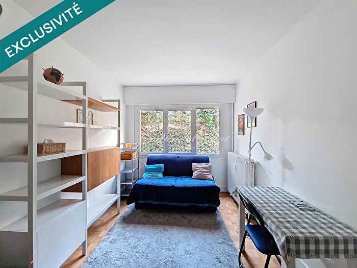 Appartement à vendre - Saint-Germain-en-Laye, Bergette, Debussy - 1 pièce