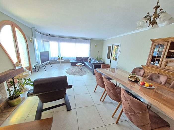 Maison à vendre - Hallennes-lez-Haubourdin - 4 pièces - 3 chambres