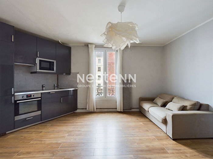 Appartement à louer - Paris e , Jules Joffrin - 2 pièces - 1 chambre