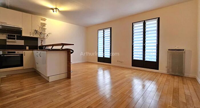 Appartement à vendre - Longpont-sur-Orge - 3 pièces - 2 chambres