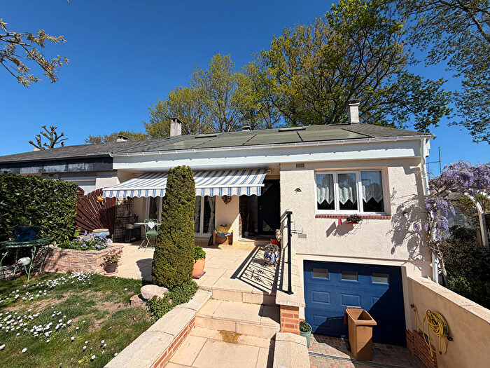 Maison à vendre - Orléans, La Bolière, Campus - 6 pièces - 4 chambres