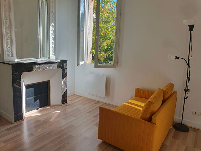 Lormont, Bourg, Mairie : Appartement 1 pièce à louer