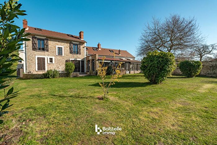 Maison à vendre - Chailly-en-Bière - 7 pièces - 5 chambres