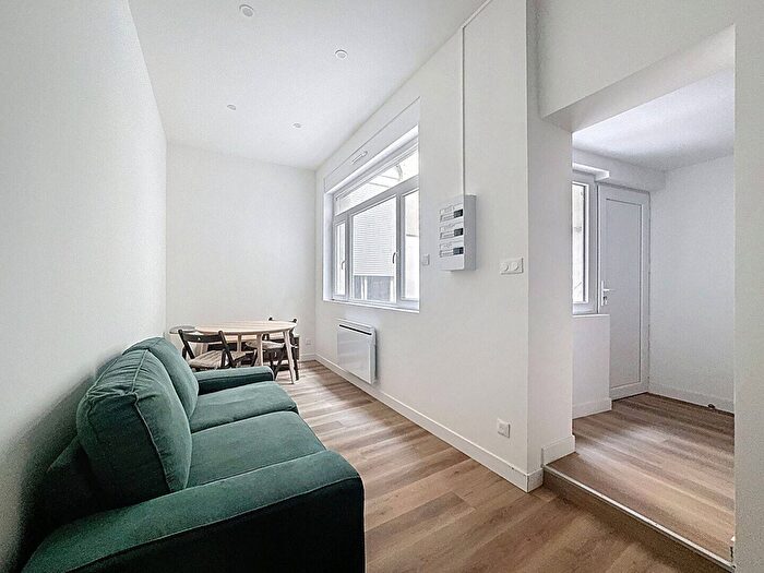 Appartement à louer - Centre-Victoire, Dunkerque - 4 pièces - 1 chambre