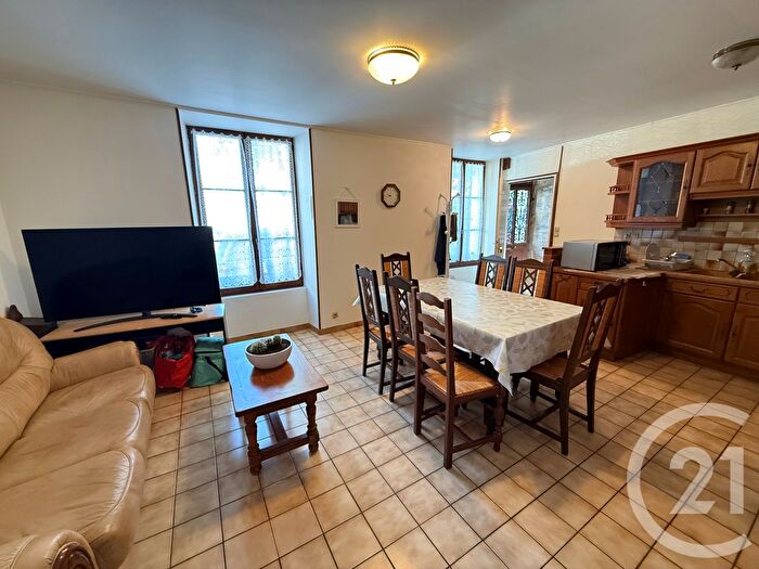 Nemours, Centre-ville : Appartement 2 pièces à louer