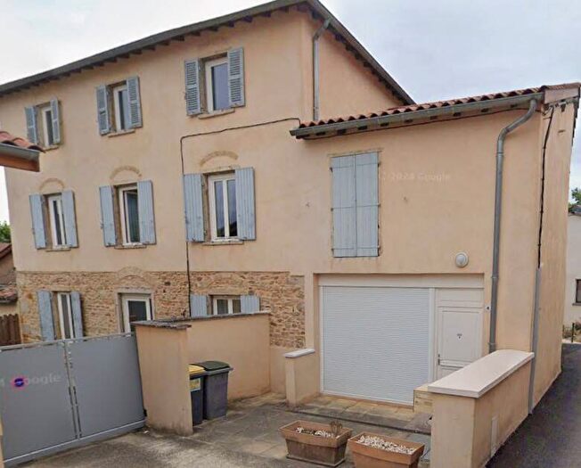 Maison à louer - Zone Pavillonnaire, Chaponost - 4 pièces - 3 chambres