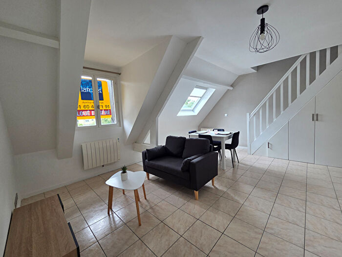 Appartement 2 pièces à Arpajon, à louer