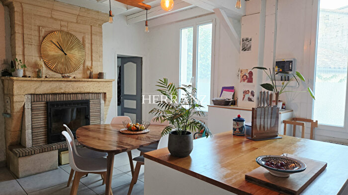 Maison 6 pièces à vendre à Sainte-Terre