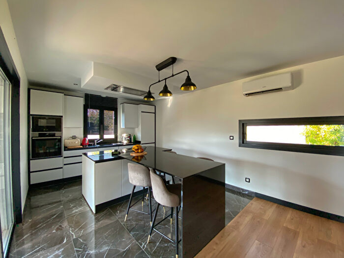 Maison à vendre - Saint-Jean-Pied-de-Port - 5 pièces - 4 chambres