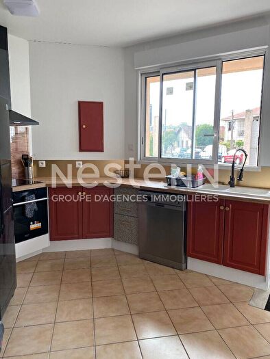 Appartement à louer - Plume la Boule-Raba, Talence - 1 pièce - 4 chambres