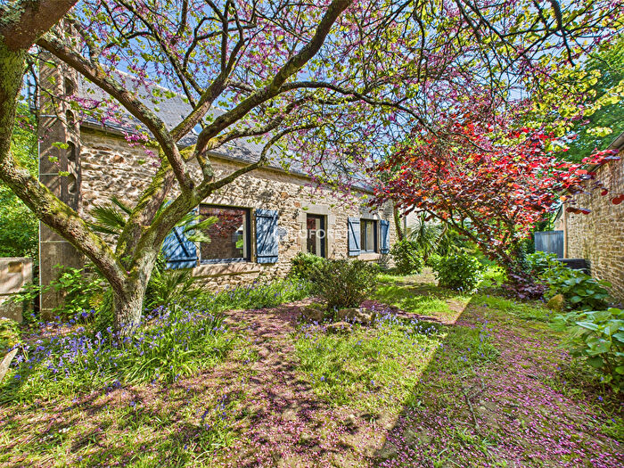 Maison à vendre - Saint-Évarzec - 6 pièces - 4 chambres