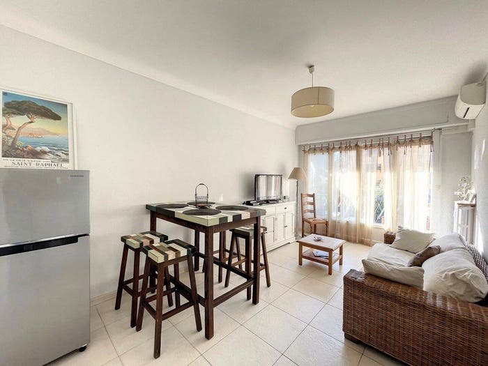 Libération, Nice : Appartement 3 pièces à louer