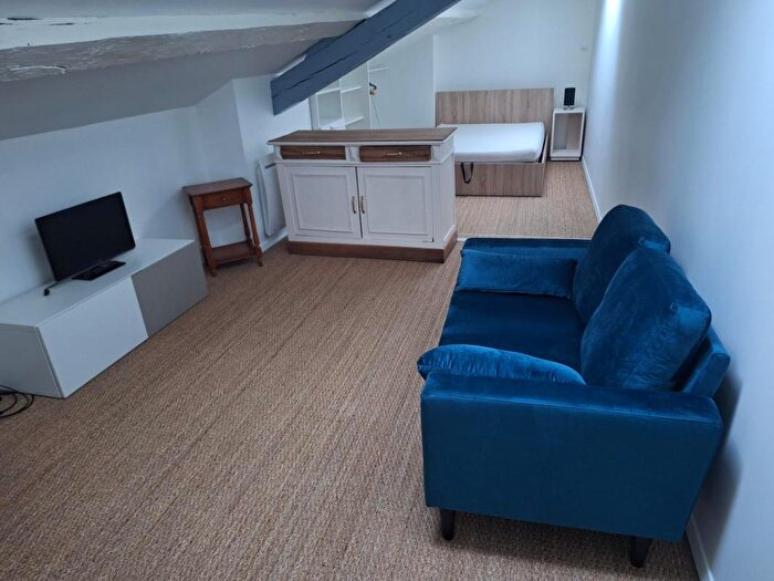 Appartement 1 pièce à louer à Rodez, Centre historique, Vieux-Rodez